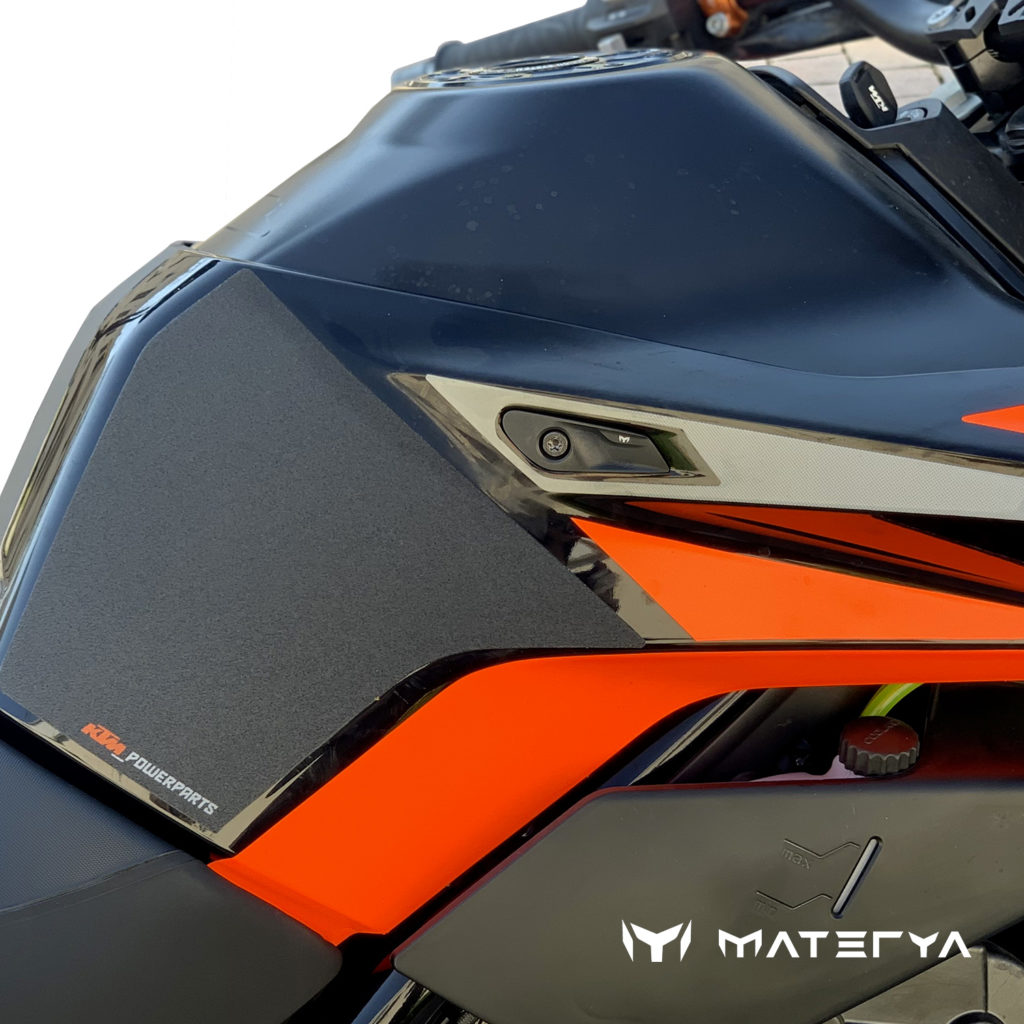 Tank Tabs for KTM Duke 790/890R - MATERYA